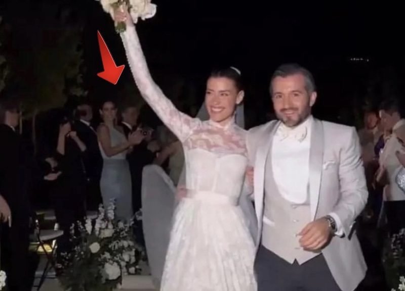 Luis Miguel cumplió y estuvo presente en la boda de su hija Michelle ...