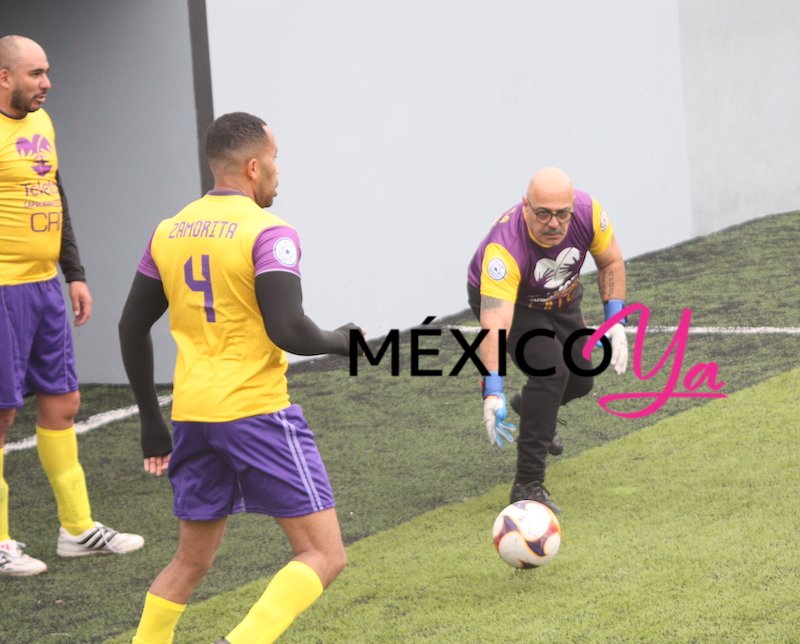 Con un divertido mini torneo de futbol de estrellas es como inició el ...