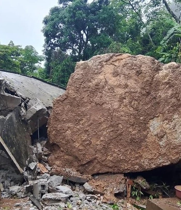 La tormenta tropical "Chris" provocó la caída de enormes rocas sobre ...