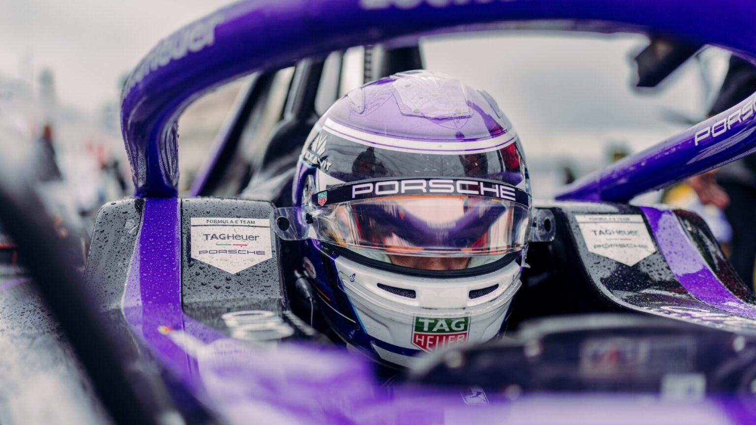 La ex futbolista mexicana Daniela Reza, una de las más populares en ...