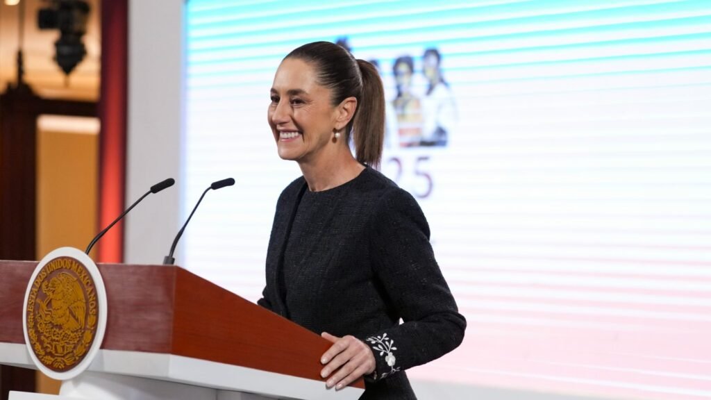 A sus 21 años, Valarie Ruvalcaba incrementa su fama como la espuma ...