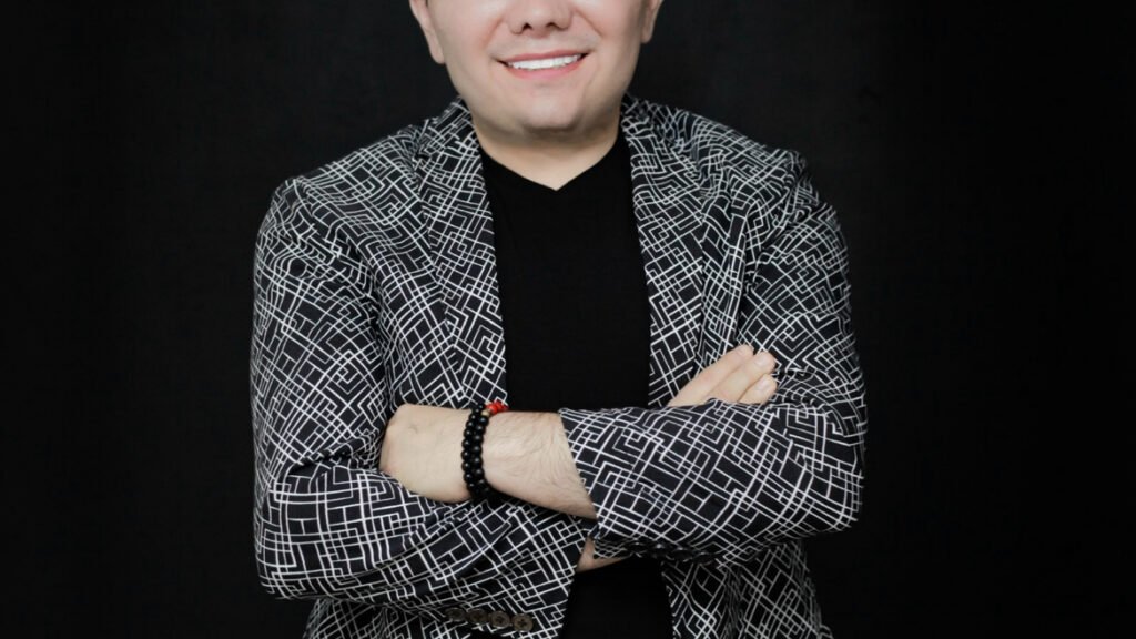 Lista la Botox Party del Dr. Gamaliel Román, el “Cirujano de las ...
