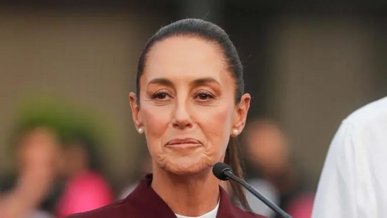 A sus 21 años, Valarie Ruvalcaba incrementa su fama como la espuma ...