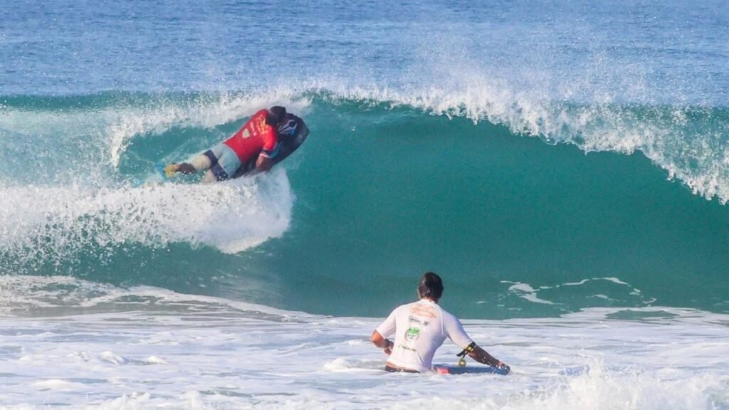 Todo un éxito el torneo Surf Internacional Acapulco 2025 - México Ya